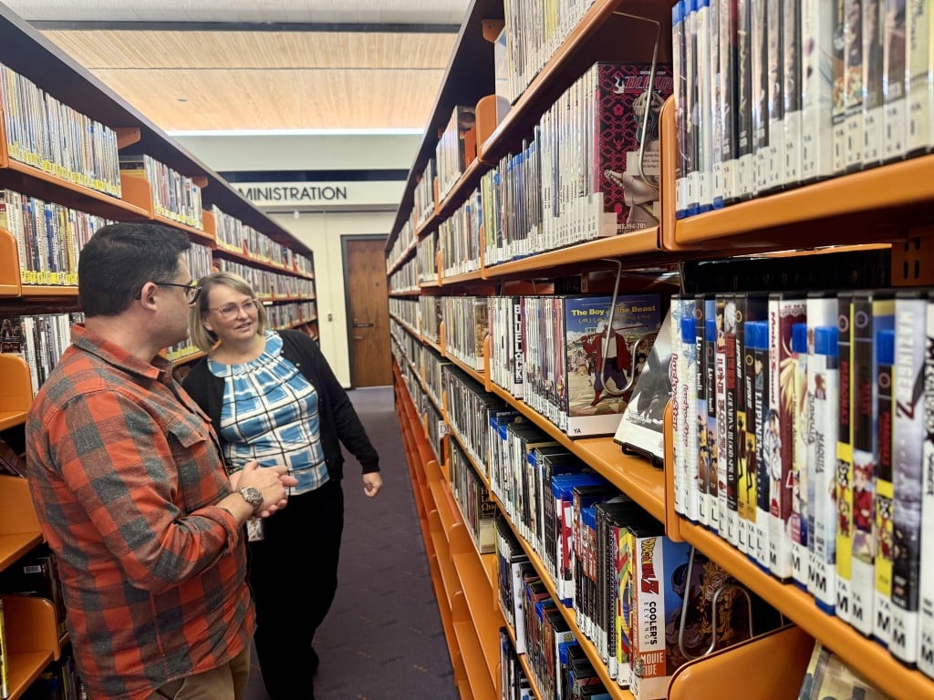 Palm Springs Library thrives as vital hub for physical media amid ...
