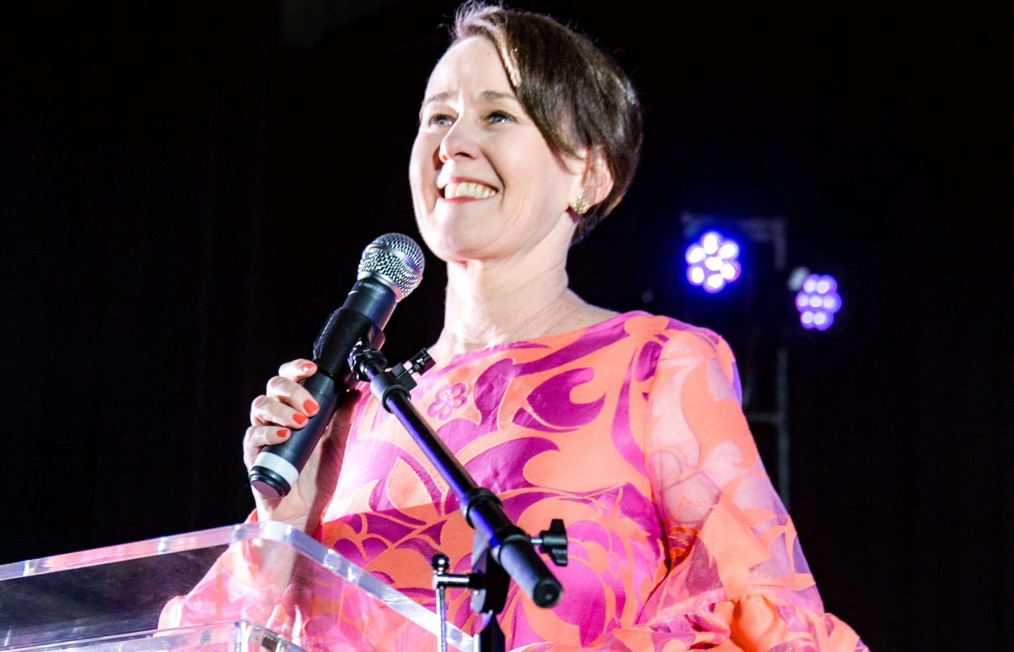 From teacher to trailblazer: Comedian Mina Hartong filming Palm Springs ...