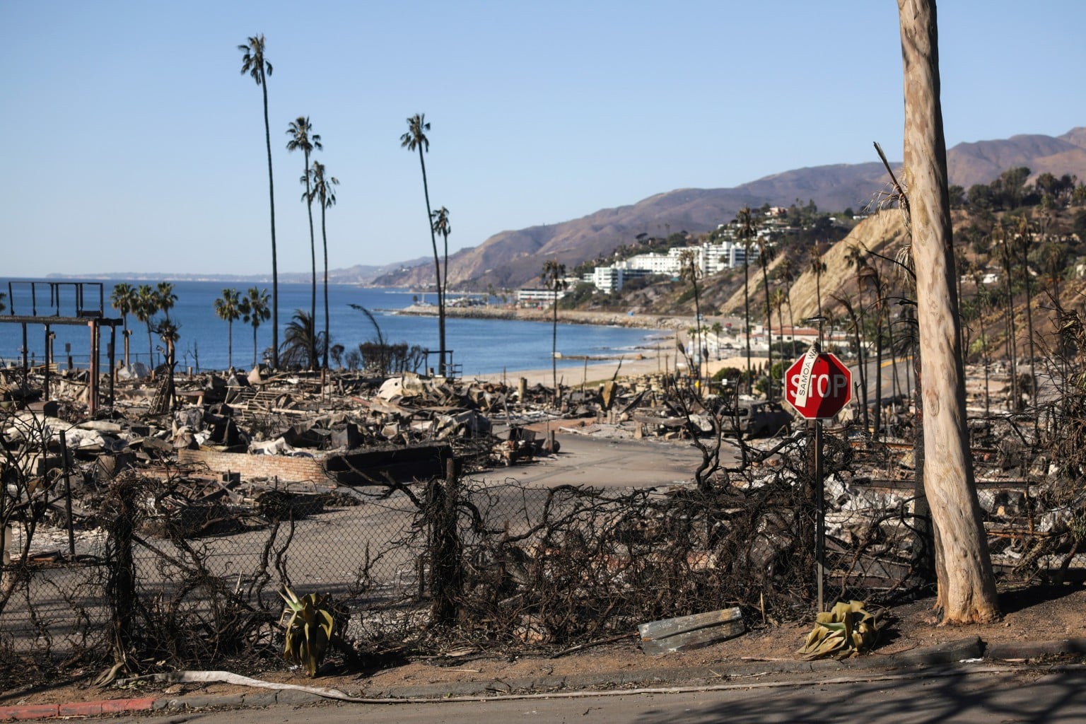 Palm Springs becomes haven for Los Angeles fire evacuees as flames ...